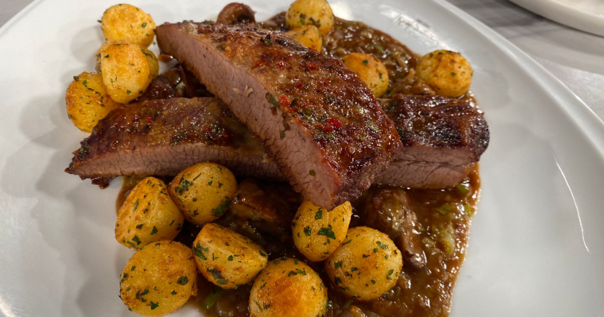 Tapa de asado al horno con salsa de puerro | Canal 9