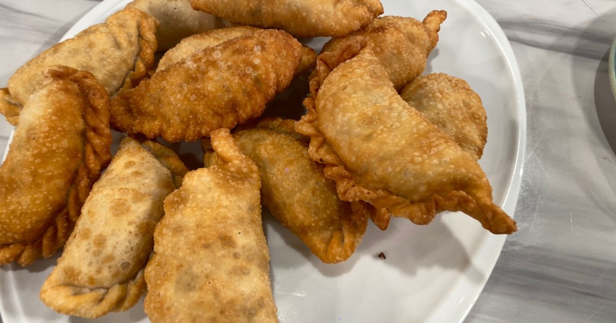 Empanadas de humita, pollo y queso | Canal 9