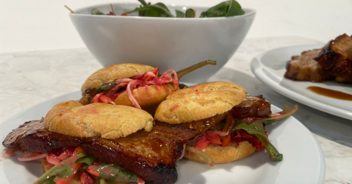 Panceta adobada con ensalada | Canal 9