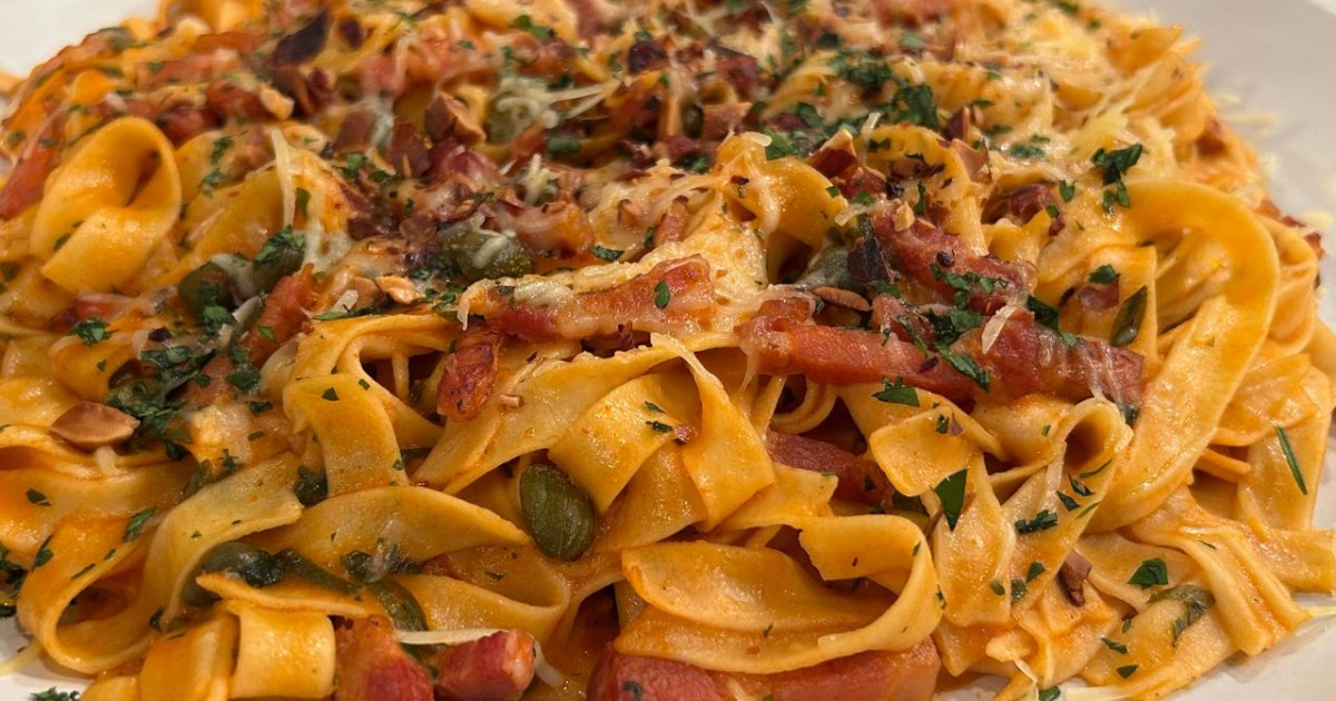 Sorprende con estos fetuccini con salsa | Canal 9
