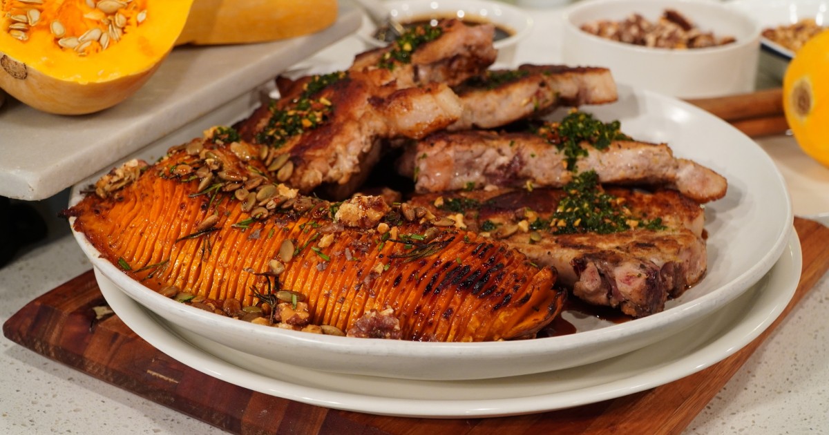 Chuletas de cerdo con calabaza hasselback | Canal 9