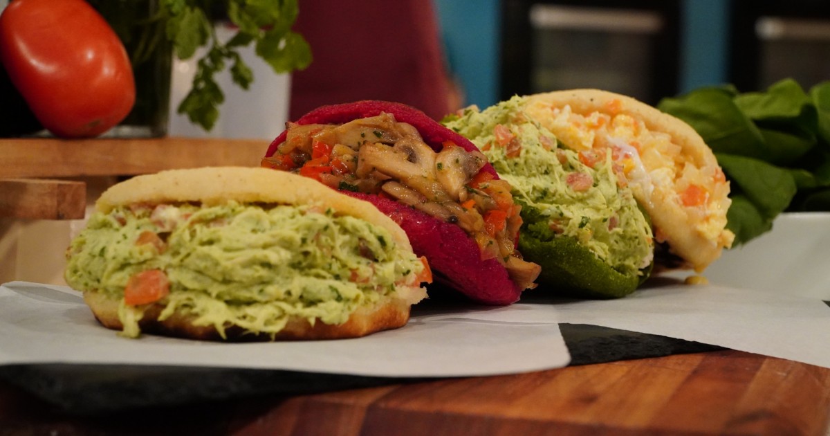 Arepas de colores rellenas de verdura | Canal 9